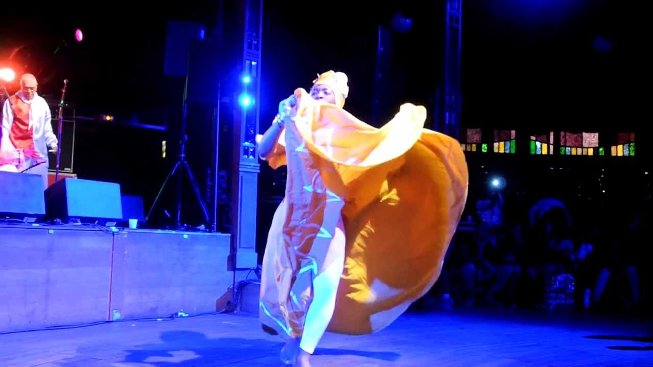 LOS RUMBEROS DE CUBA (OSHUN) - YouTube