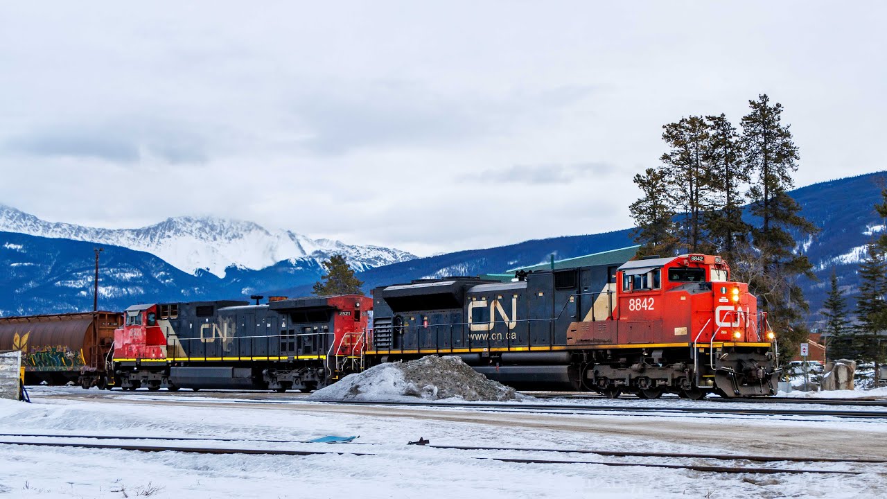 CN 8842 and 2521 Work Hard to Pull M303 Out of the CN Jasper Yard! - YouTube