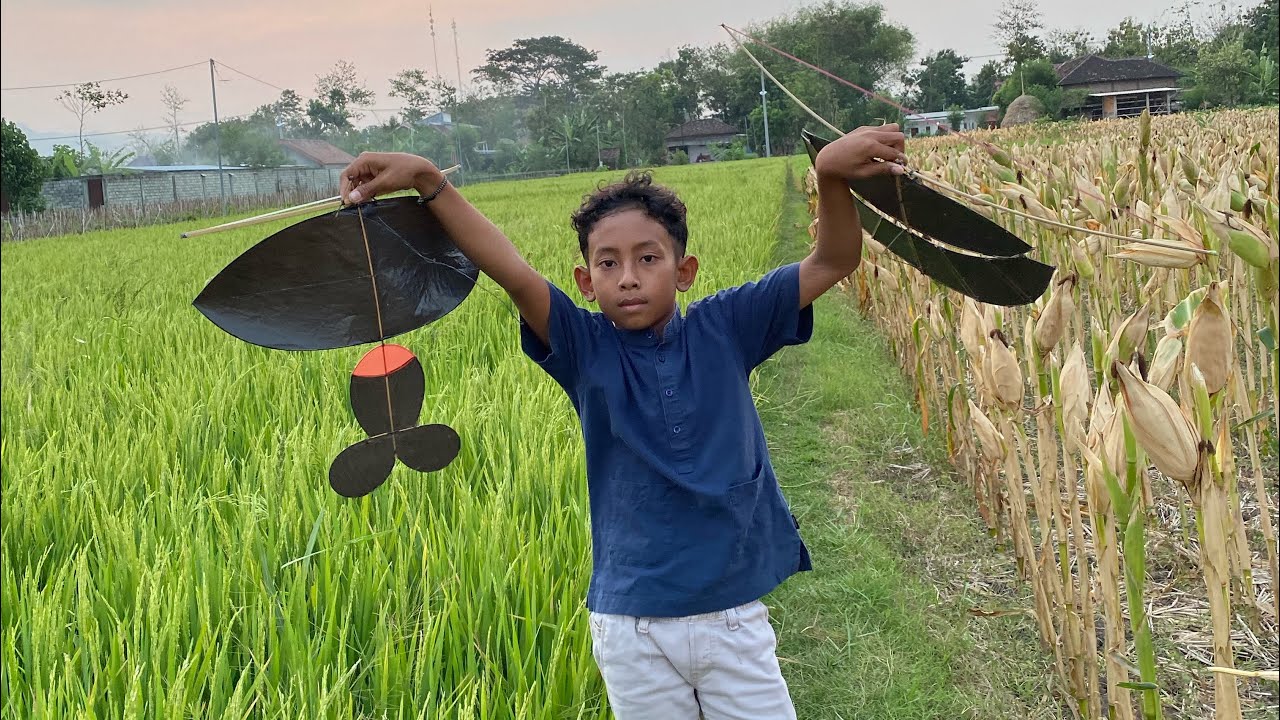 TES TERBANG LAYANGAN SENTOLOP KUNTUL - YouTube