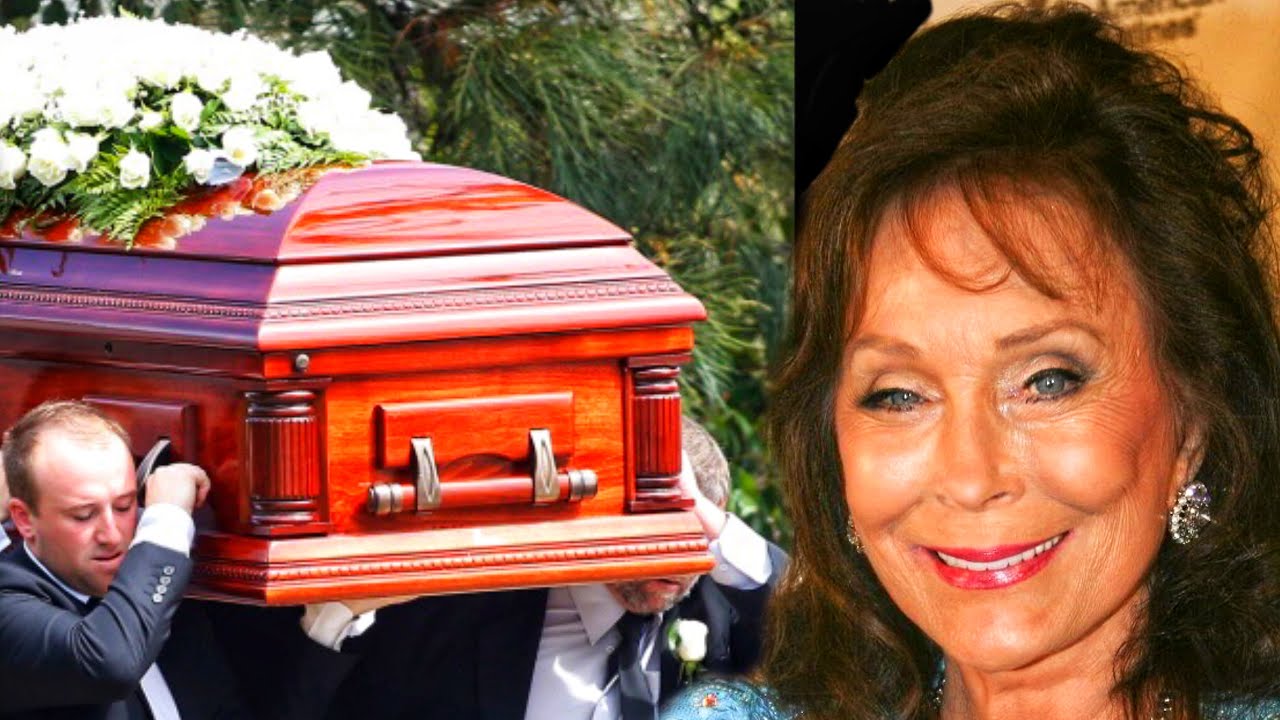 Loretta Lynn Interview 1997 | In Loving Memory - YouTube