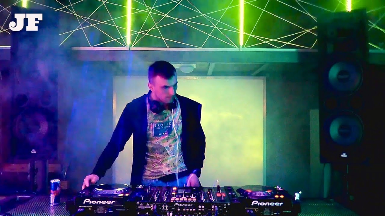 🔥LIVE DJ SET | CJ - WHOOPTY (JACK FREDERIC REMIX)☄️ - YouTube
