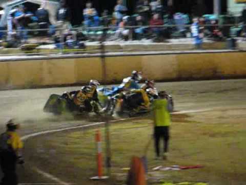 Pinjar Park Speedway Sidecars 21 Nov 2009 - YouTube
