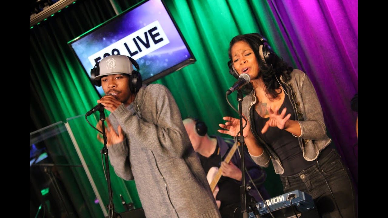 Dr. Rum vs. April - Nothing On You | Live bij Evers Staat Op - YouTube