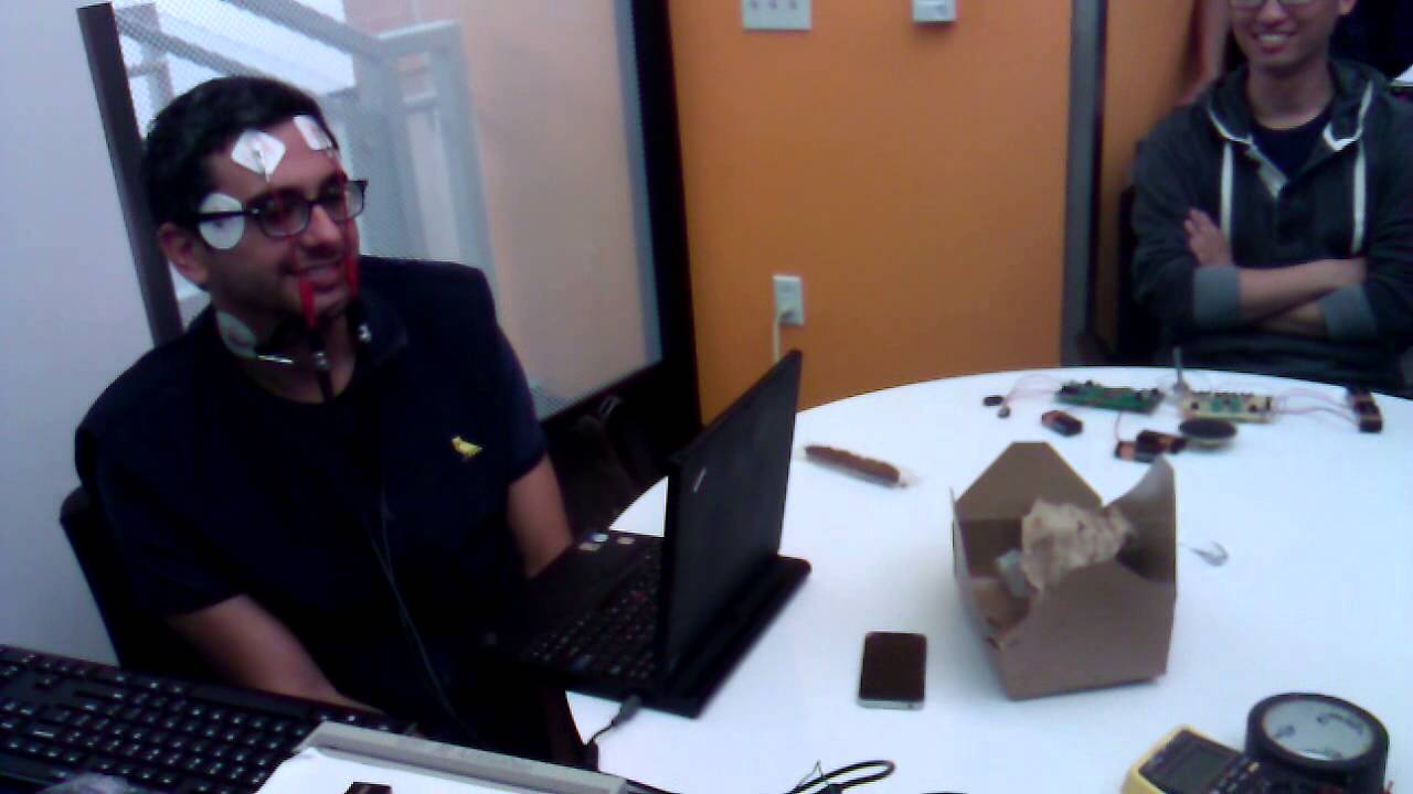 EEG Blink Detector / RC Car Driver - YouTube