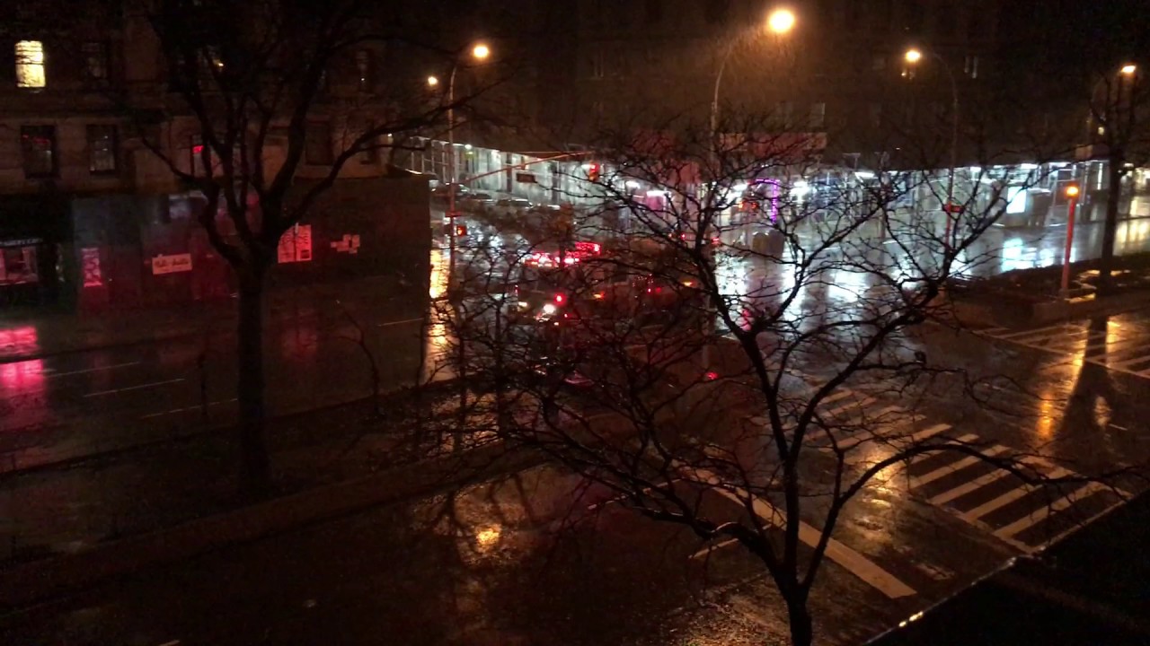 RARE CATCH OF FDNY ENGINE 67 RESPONDING ON BROADWAY ON THE WEST SIDE OF ...