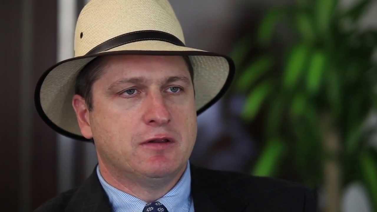 Tim Harcourt Speaks to the School of Economics - YouTube