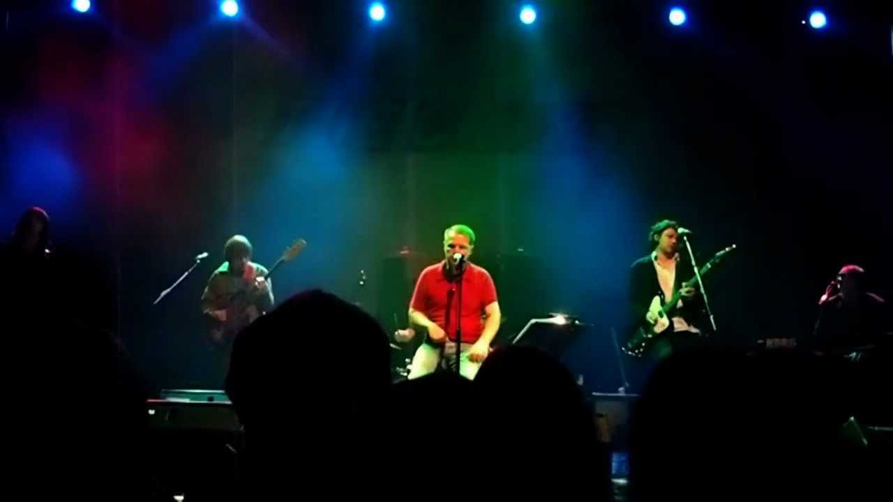 Edwyn Collins plays Understated(HD) live at the HMV Forum, London 20.10 ...
