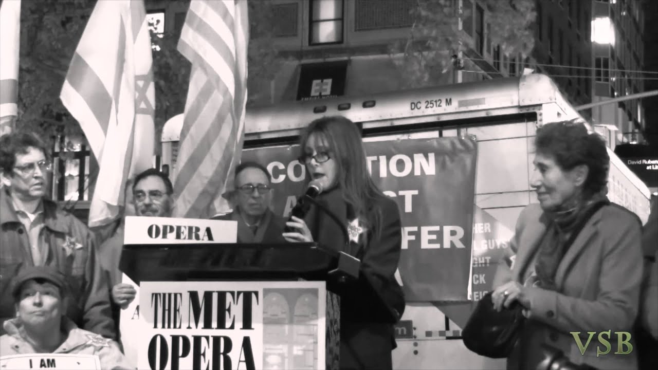 Lauri B. Regan speaks at Klinghoffer Protest - YouTube