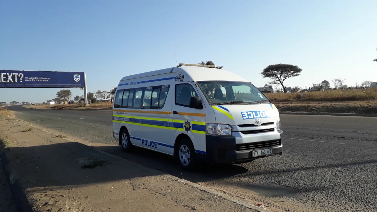 A heavy police presence around Disteneng - YouTube