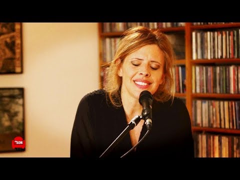 ELSA GILLES - SESSION ACOUSTIQUE Ton absence #174 - YouTube