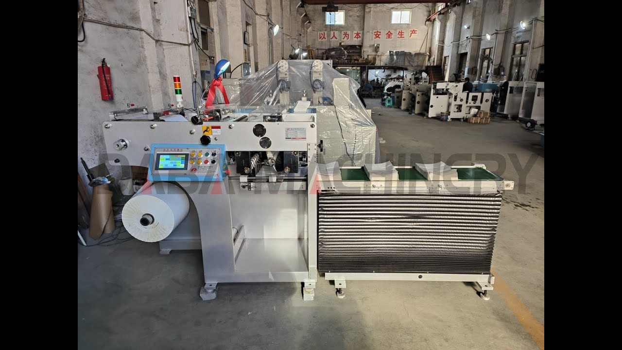 Fan folding machine with automatic conveyor - YouTube