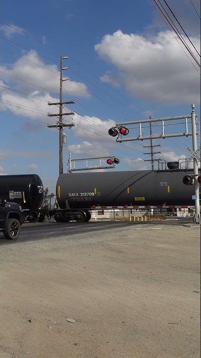 UP 7118 Operator says bye to Camera #shorts - YouTube