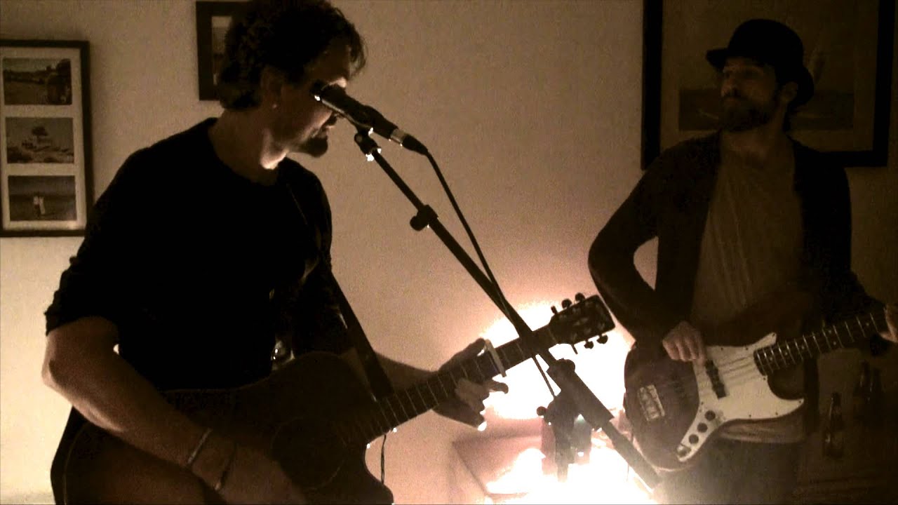 The Ludes Nantes Concert acoustique en Appartement - YouTube