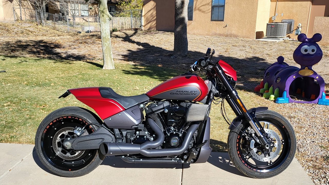 2019 Harley Davidson FXDR Overview and Sound Test - YouTube