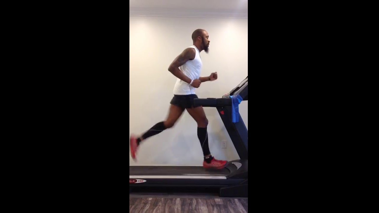Lateral view of running with increased anterior pelvic tilt - YouTube