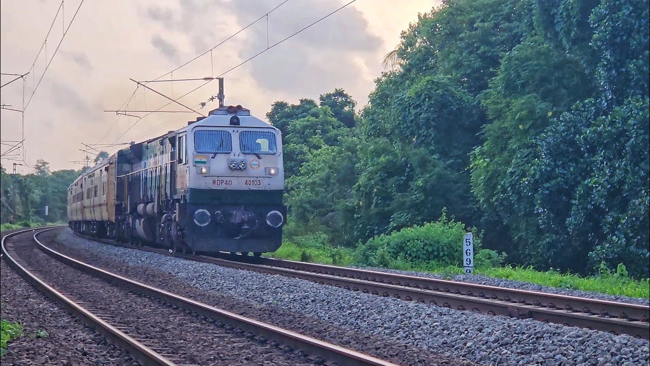 WDP4D at great speed with Nilambur Road - Palakkad Passenger! - YouTube