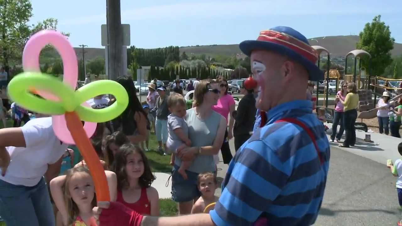 Splash and Play park! - YouTube