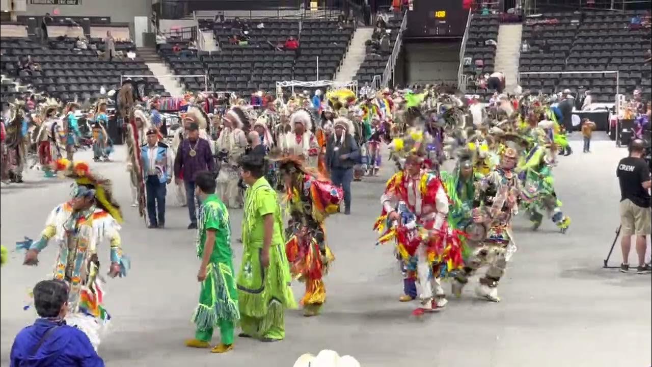 Saturday afternoon Grand Entry @ Red Deer Pow wow 2022 - YouTube