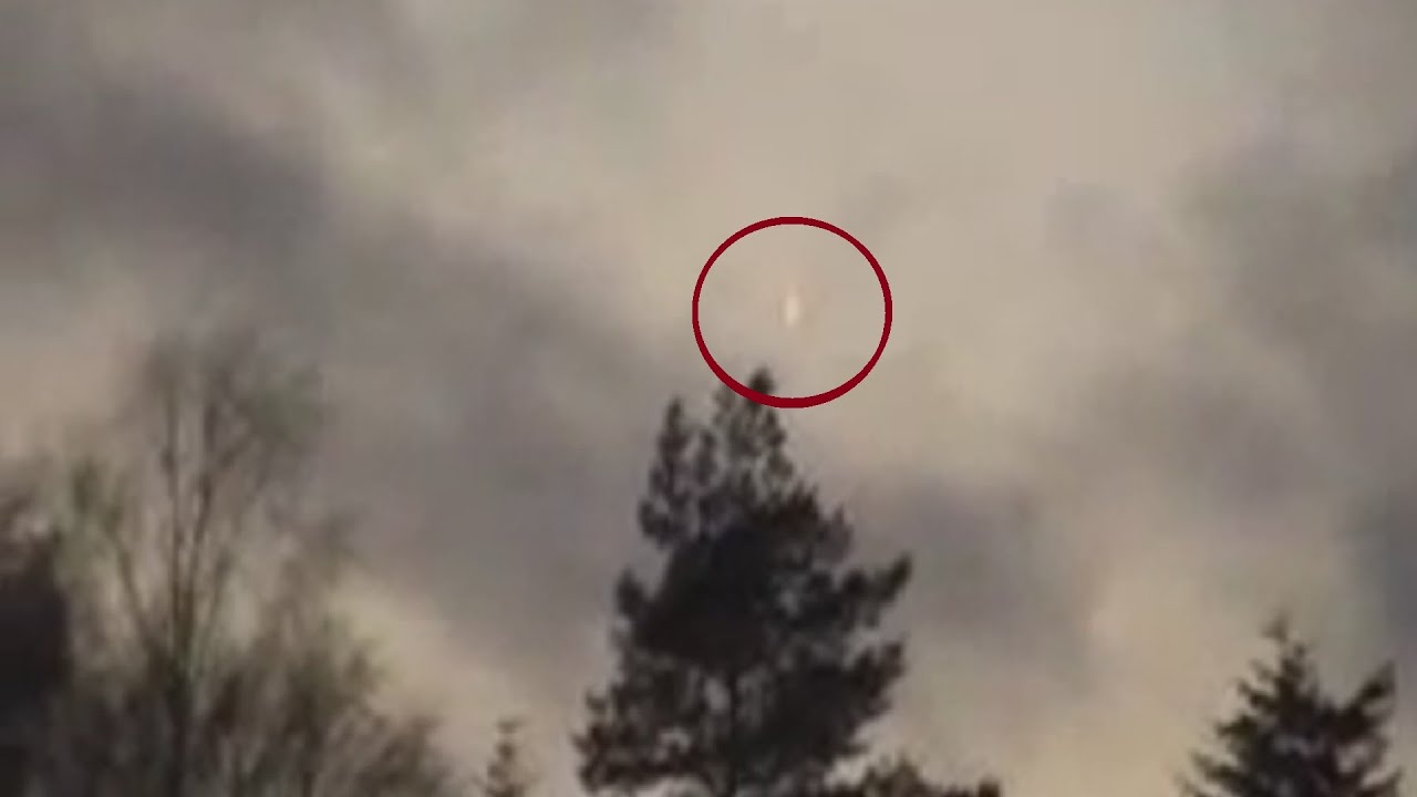 UFO Sighting Filmed with Weird Color in the Sky above Finland ...