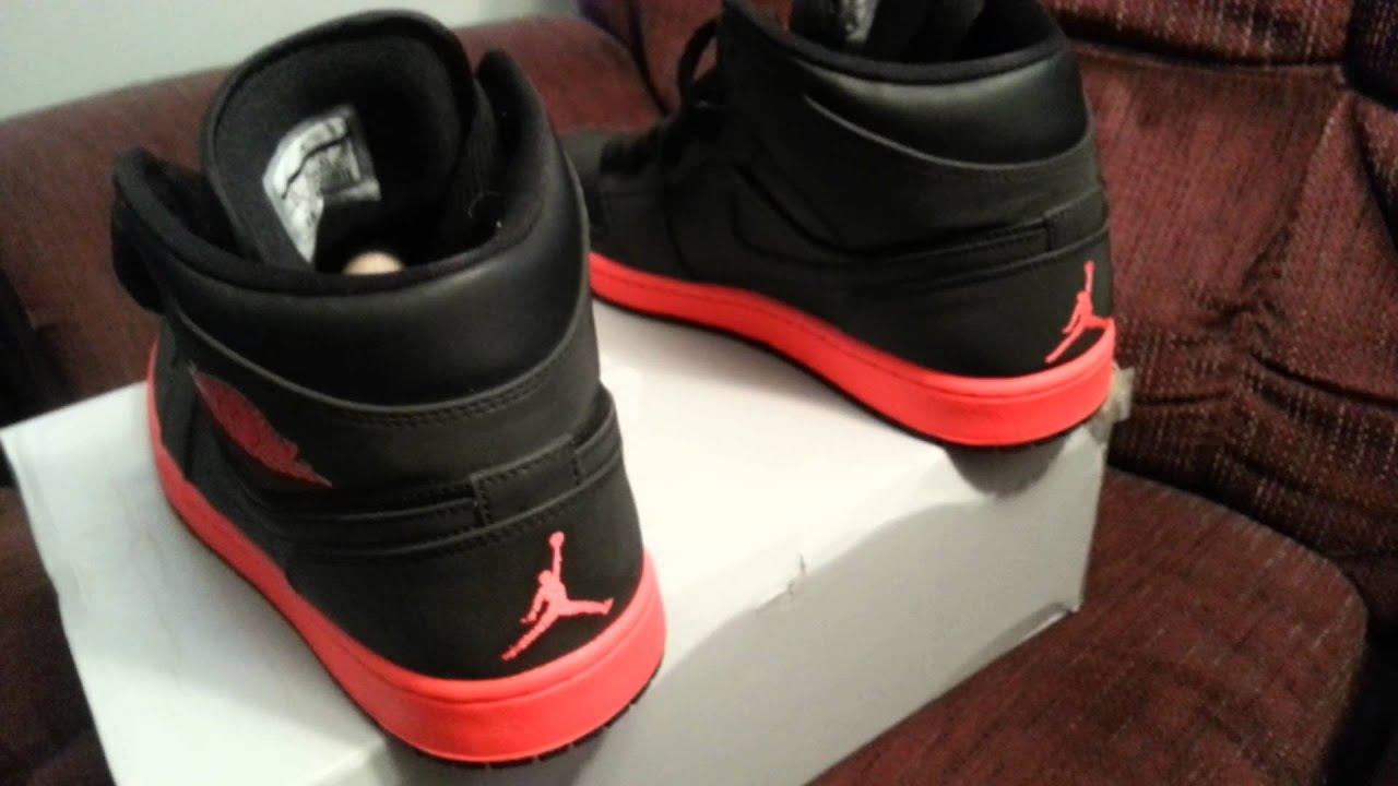 Nike Air Jordan 1 Infrared - YouTube