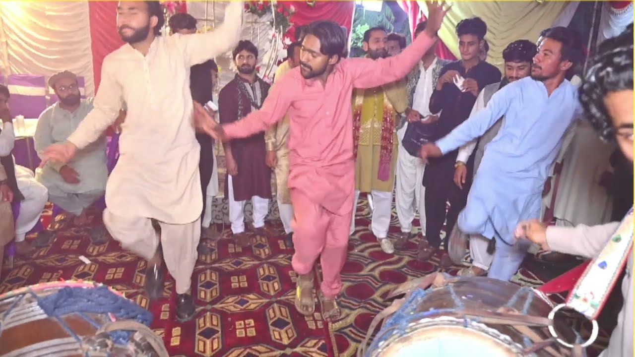 Dhol dance | Dhol dance punjabi | Pakistani Dhol Dance | Best Dhol ...