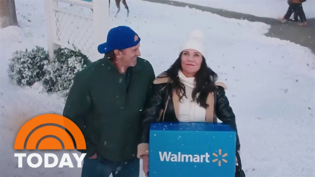 'Gilmore Girls’ stars Luke and Lorelai reunite for Walmart holiday ad ...