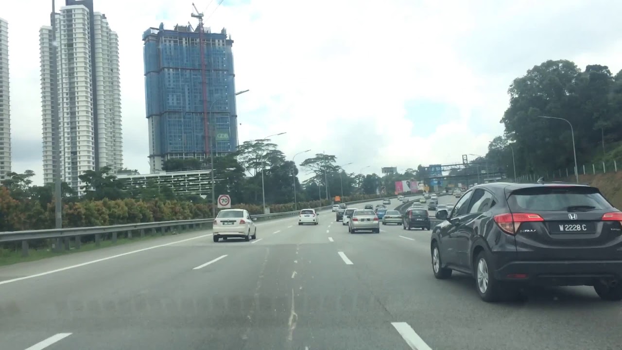 Plus highway north south towards Kuala Lumpur City Centre - YouTube
