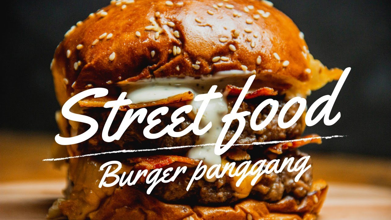 Street food asia - makanan jalanan - burger panggang yang menggairahkan ...