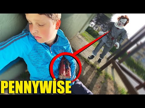 PALYAÇO PENNYWİSE 'ın KAÇIRDIĞI ÇOCUĞU KURTARDIM !! -b*mba imha-😱