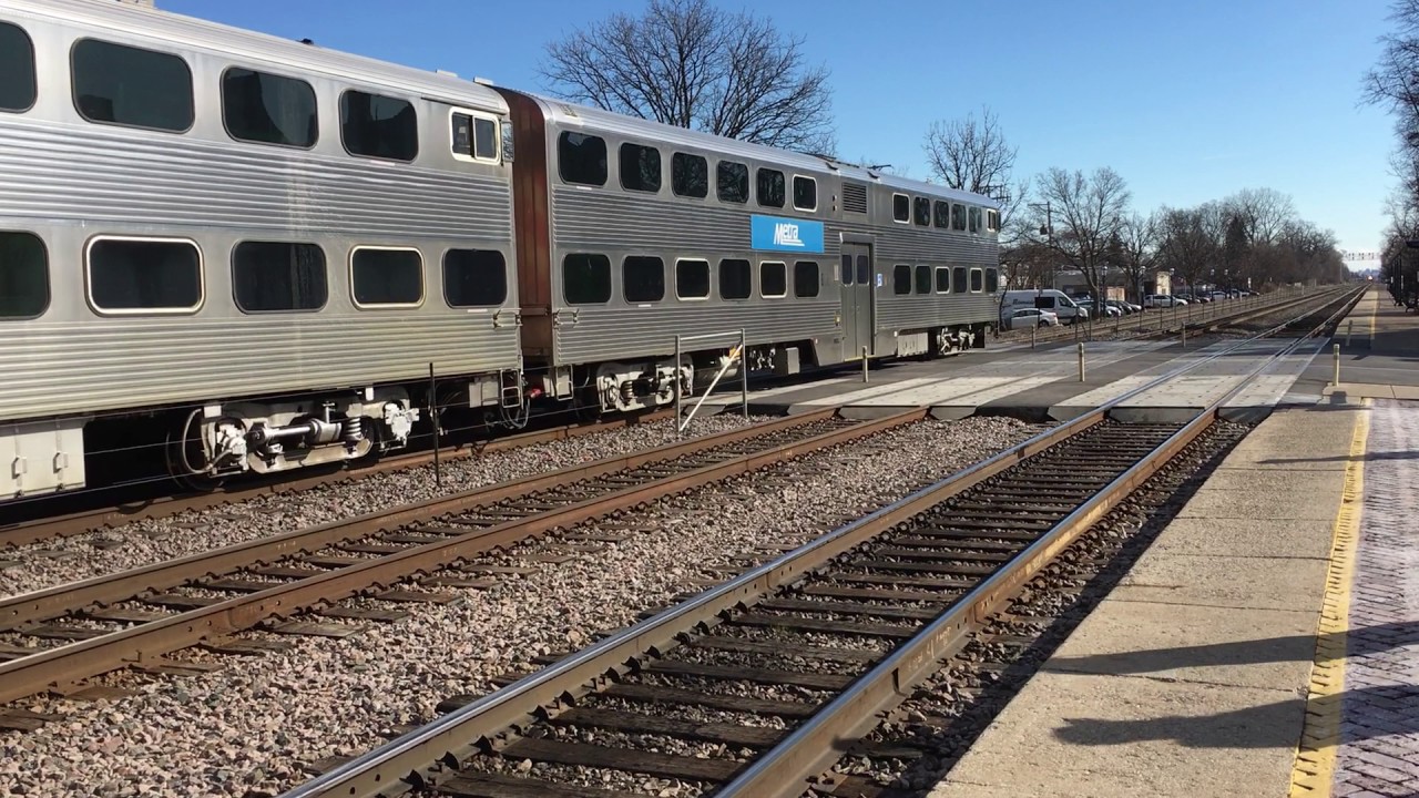 Outbound Doubleheaded Metra 198 and 117 Arrives and Departs Riverside ...