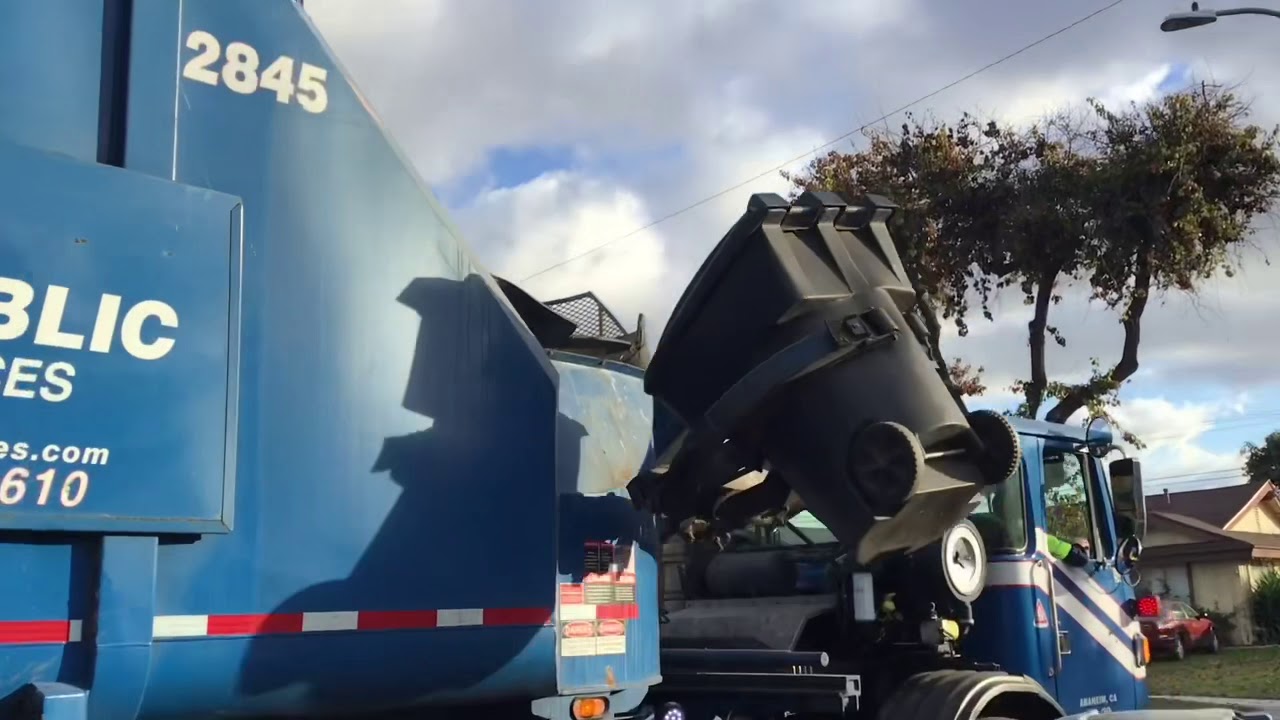 Republic services trucks part 2 - YouTube