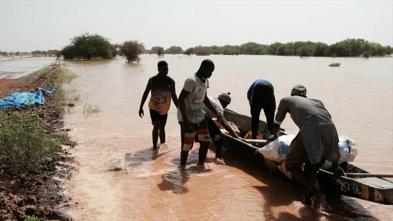 Floods in northeast Senegal after river overflows | AFP - YouTube