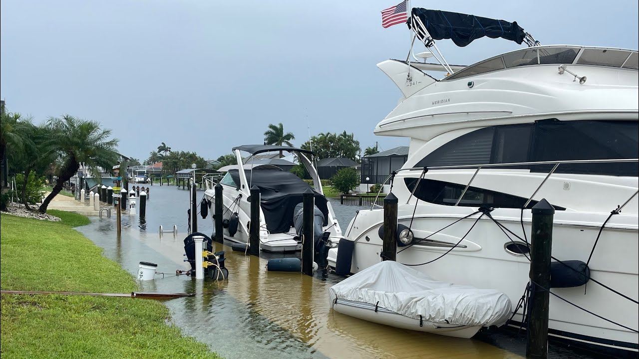 Raw Footage - Hurricane Debby - Cape Coral Storm Surge - YouTube