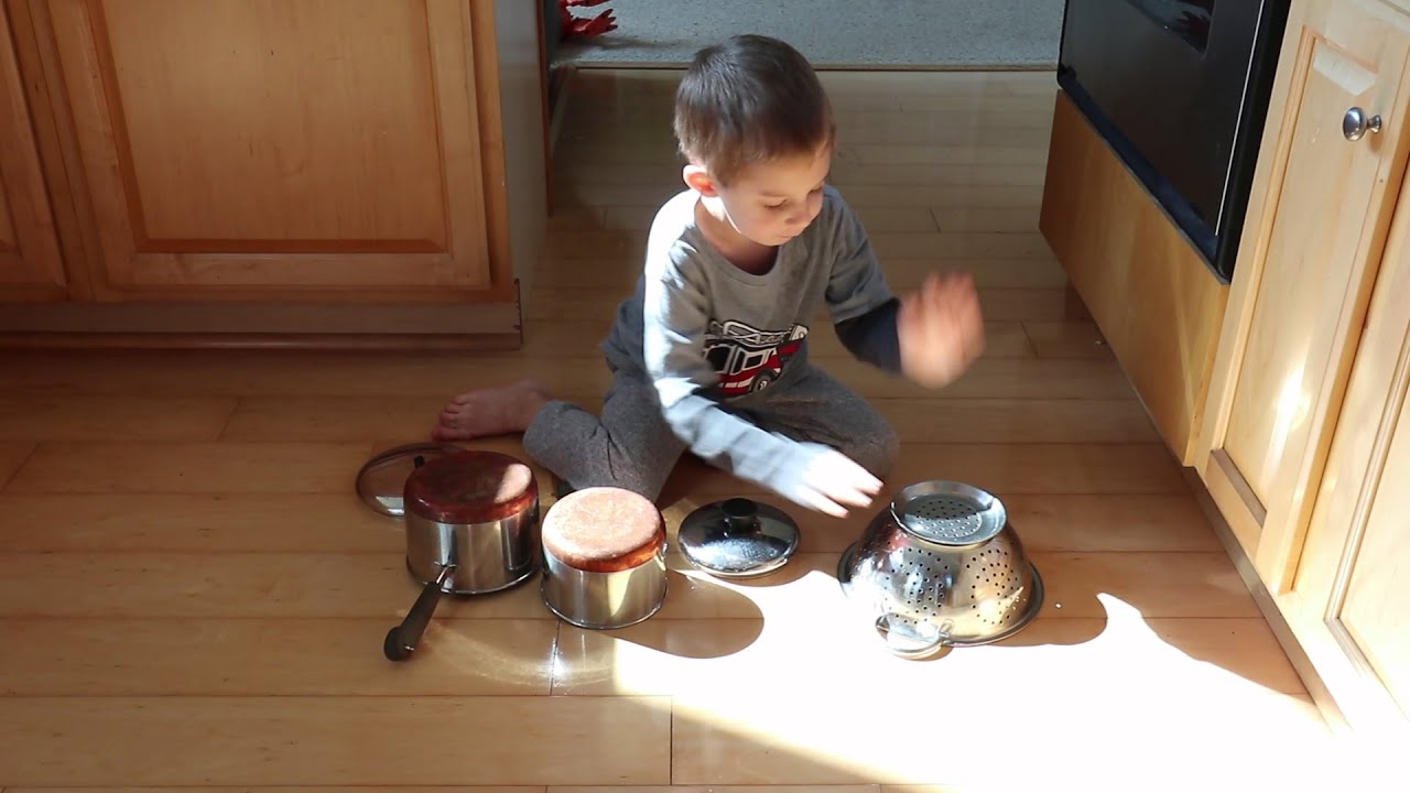 music with pots and pans - YouTube