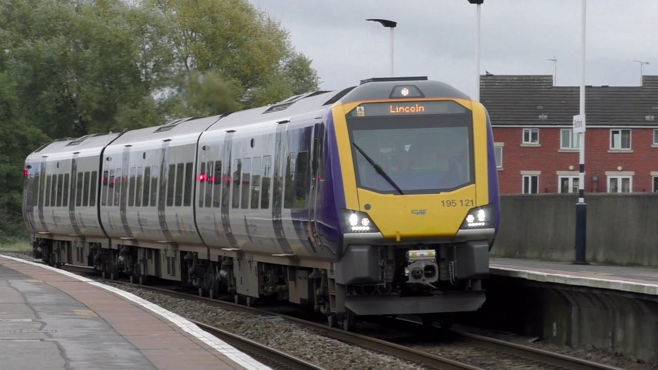 Class 195 on test/training at Retford. - YouTube
