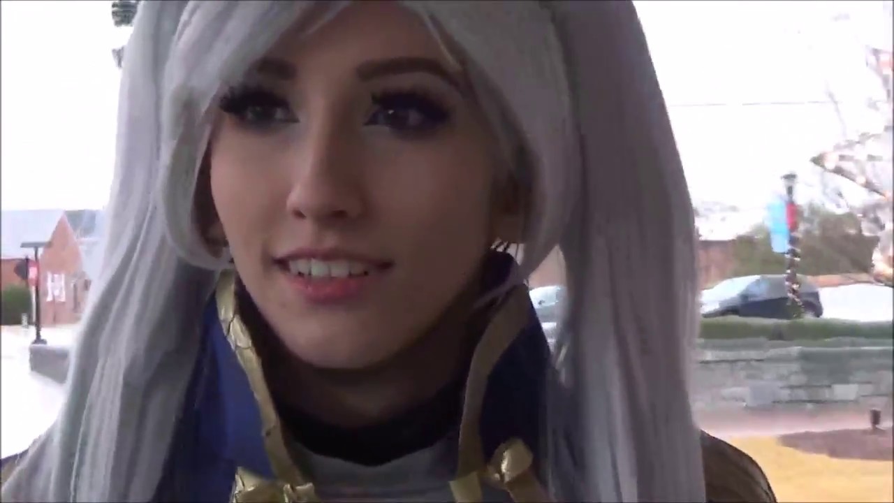 Female Robin Fire Emblem Cosplay