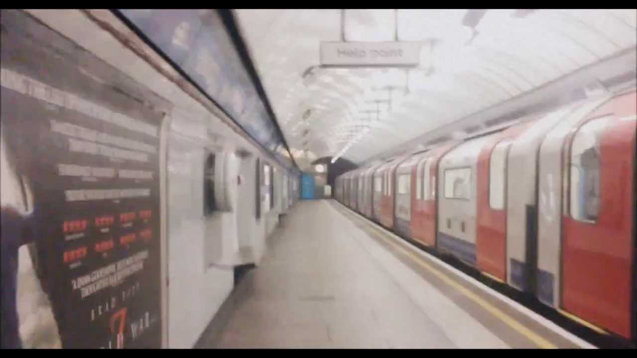 London Underground, Pimlico Station, Victoria Line, Southbound, 29.07. ...
