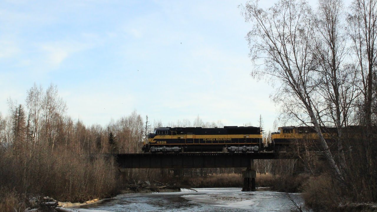 Alaska Railroad; NB AuRoRa Crossing Sheep Creek - YouTube