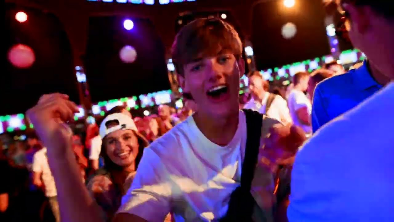 Loco Loco Discoshow @ Concert At Sea 2022 - YouTube