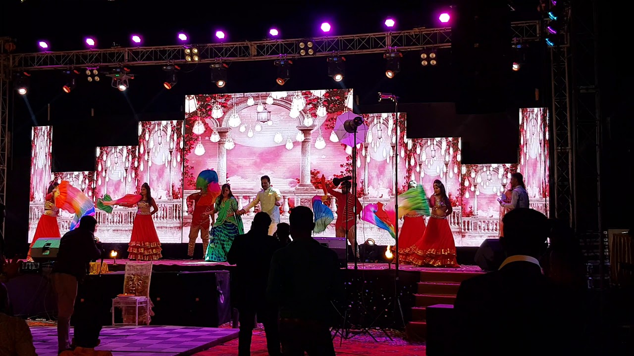 led wall 400 sq feet setup and mapping - YouTube