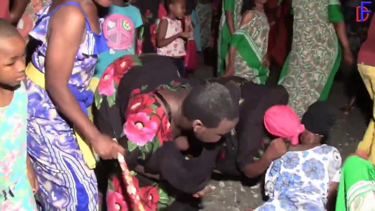 CHURA NA MZEE WA MJEGEJE WASHINDISHANA KUKATIKA NA BONGE LA CHURA LA ...