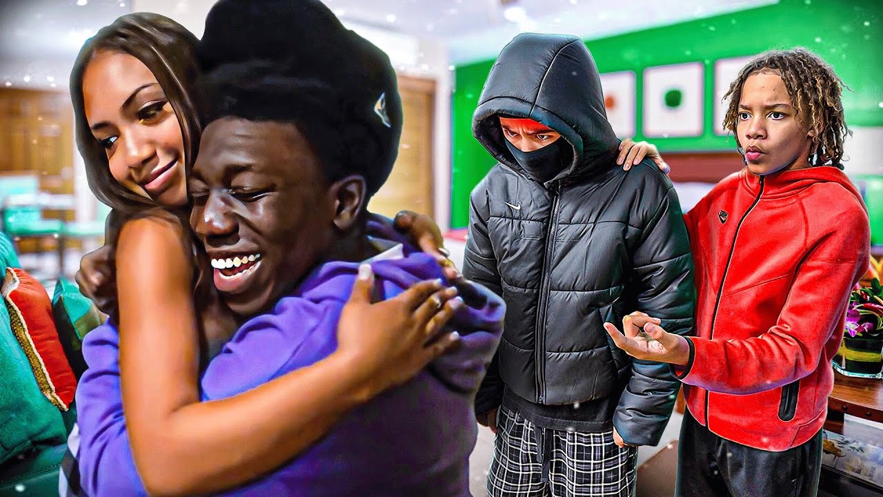 Sydney Went On A Date With Dabo & Ty Crashed Out! - YouTube