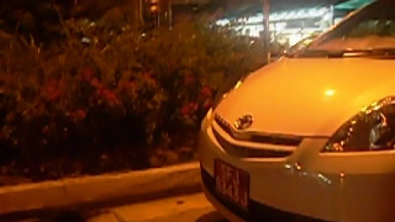 Toyota Passo Sette vs Perodua Alza - YouTube