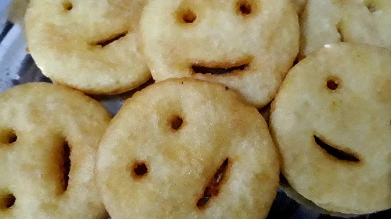 Smile recipe सबसे आसान तरीके से बनाइए क्रिस्पी टेस्टी स्माइली - YouTube