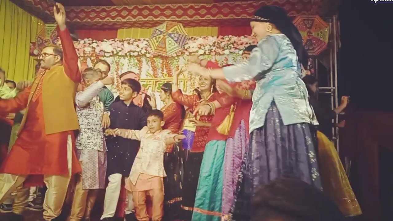 पहाड़ी मेहंदी डांस || Pahadi Mahendi Injoy || Jaunsari Dance 👌|| Pahadi ...