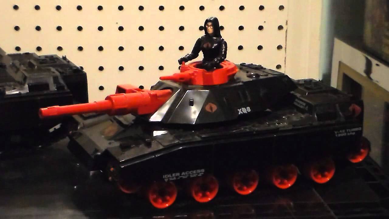144 Video Review of 2 versions of Cobra C.A.T. Crimson Attack Tank ...