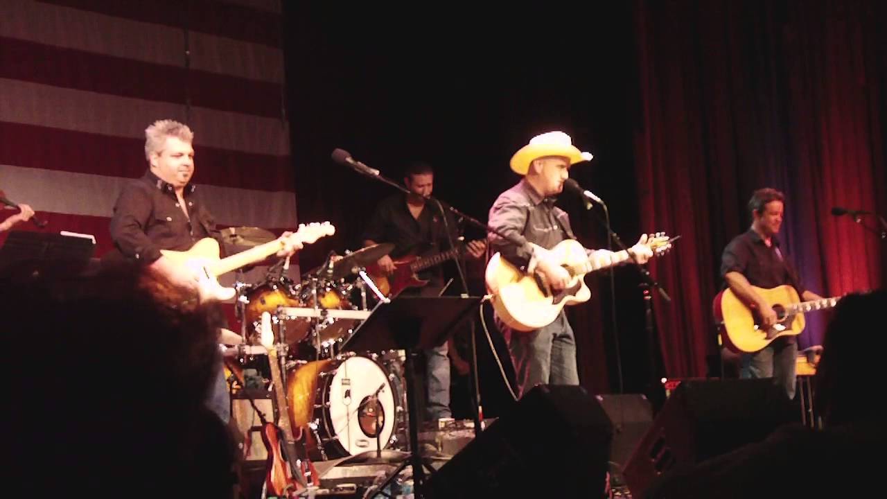 2012 CMAfestweek Matt Leavy "He Stopped Loving Her Today" - YouTube