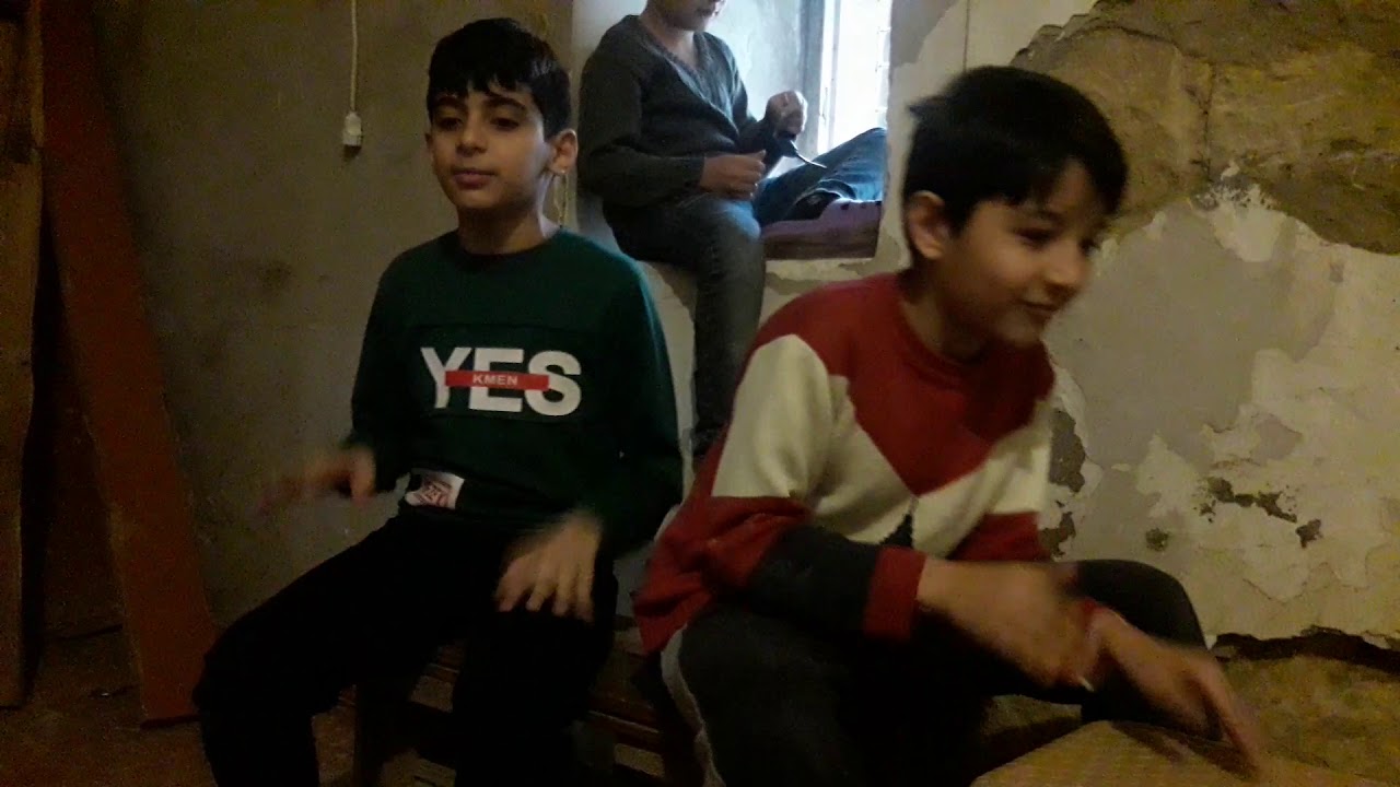 Bax belədi bu enaree mahir eli ömər - YouTube