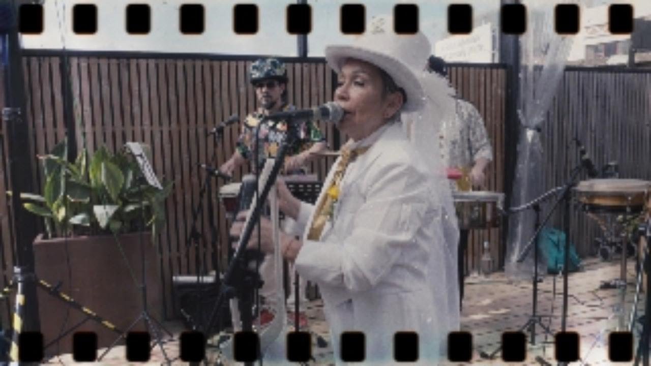 Cholao con otra Pollera Roja! - YouTube