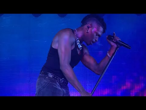 Lucky Daye - Floods (Live) - The Algorithm Tour (Phoenix) - 08/24/24 ...